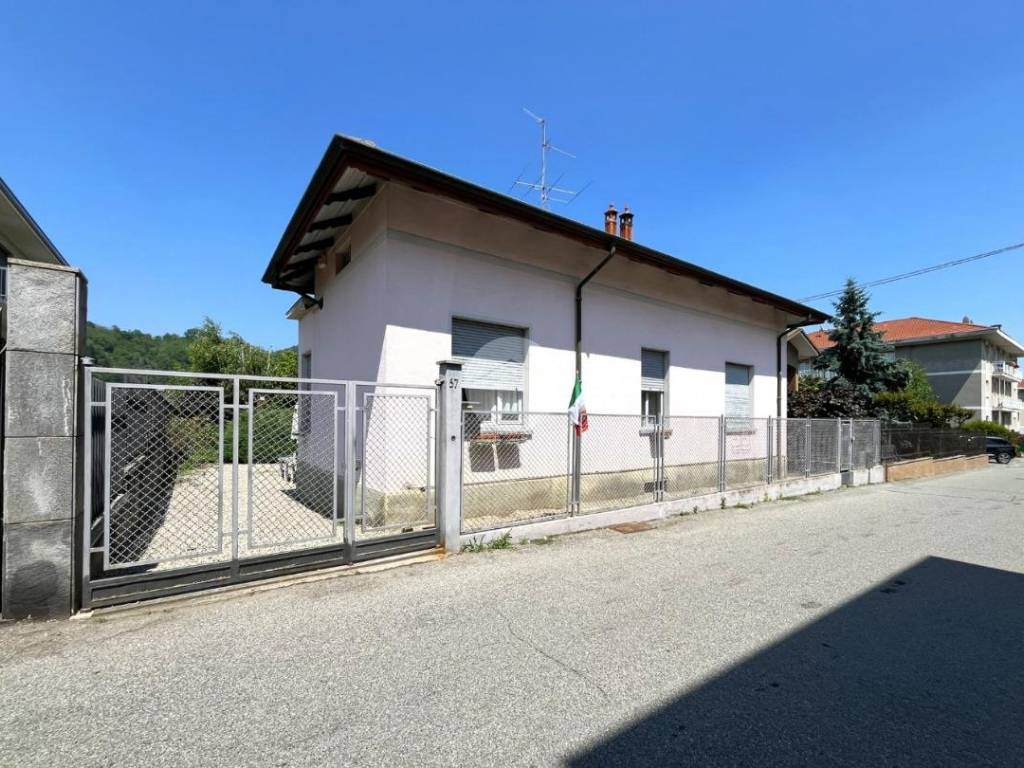 Vendita Terratetto unifamiliare in via Firenze 57 Biella. Buono stato ...