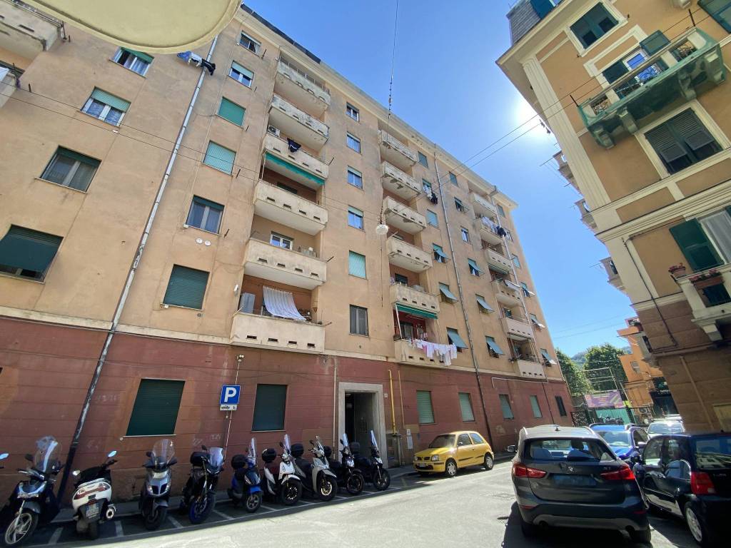 Vendita Appartamento Genova. Trilocale in via Gio Batta Roggerone 12 ...