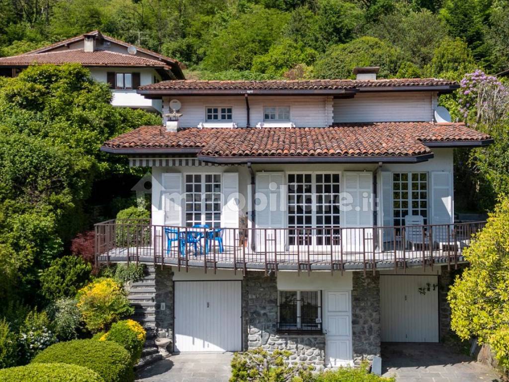 Vendita Villa unifamiliare in via Strada Vecchia Mergozzo. Buono stato ...