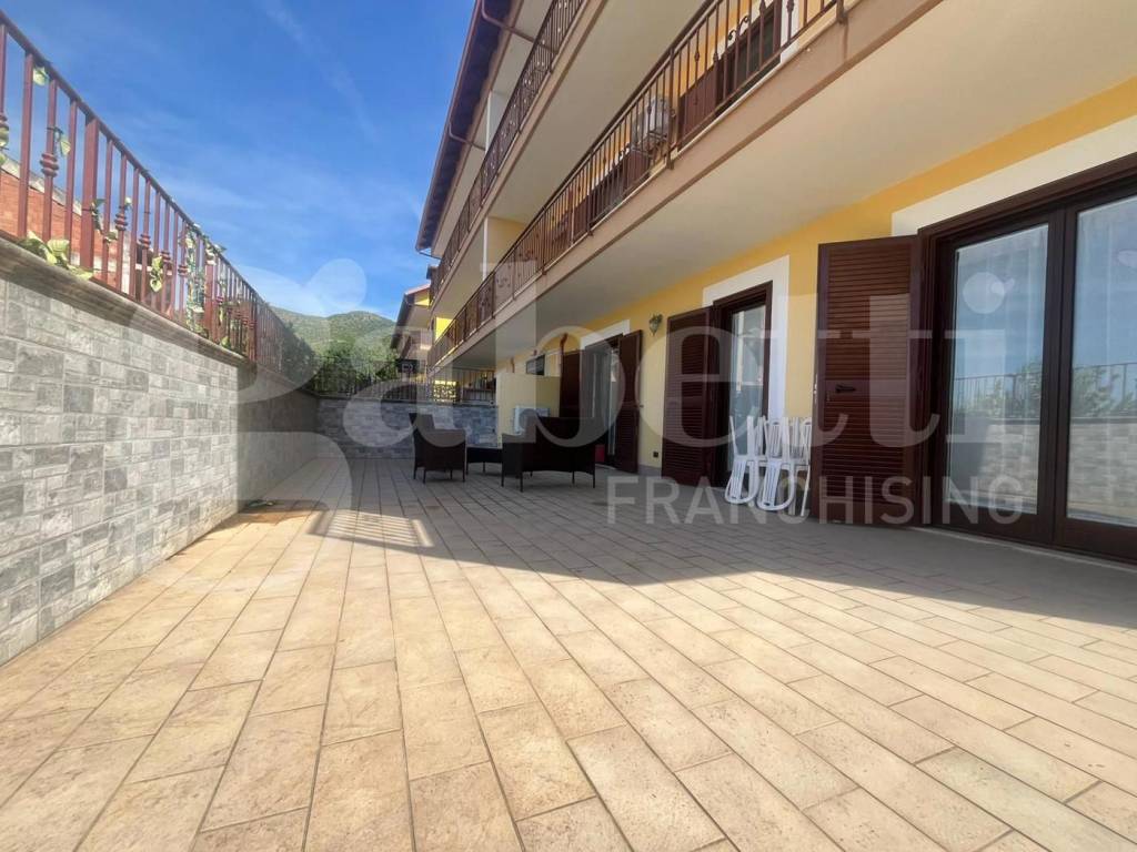 Vendita Appartamento in via Rinchiusa. Calvi Risorta. Buono stato ...