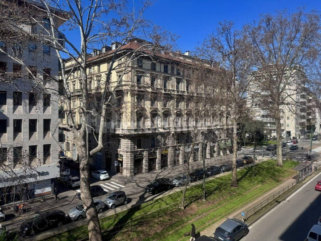 Affitto Appartamento Milano. Bilocale in viale Premuda. Buono stato ...