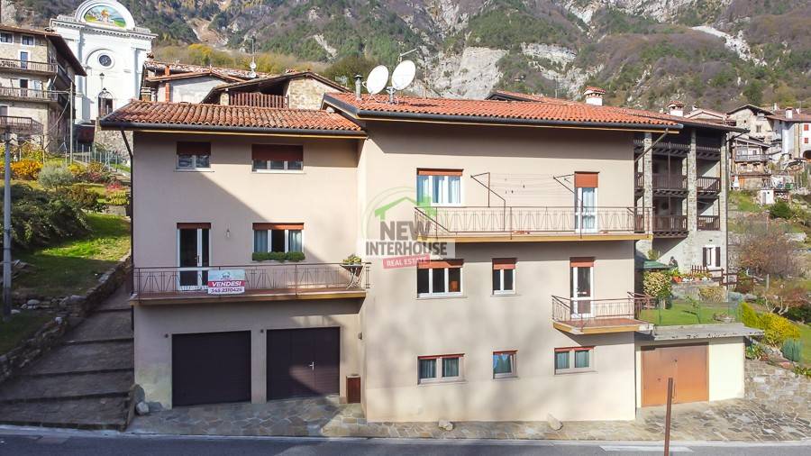 Vendita Villa plurifamiliare in via Strada Vecchia 5 Frisanco. Buono ...