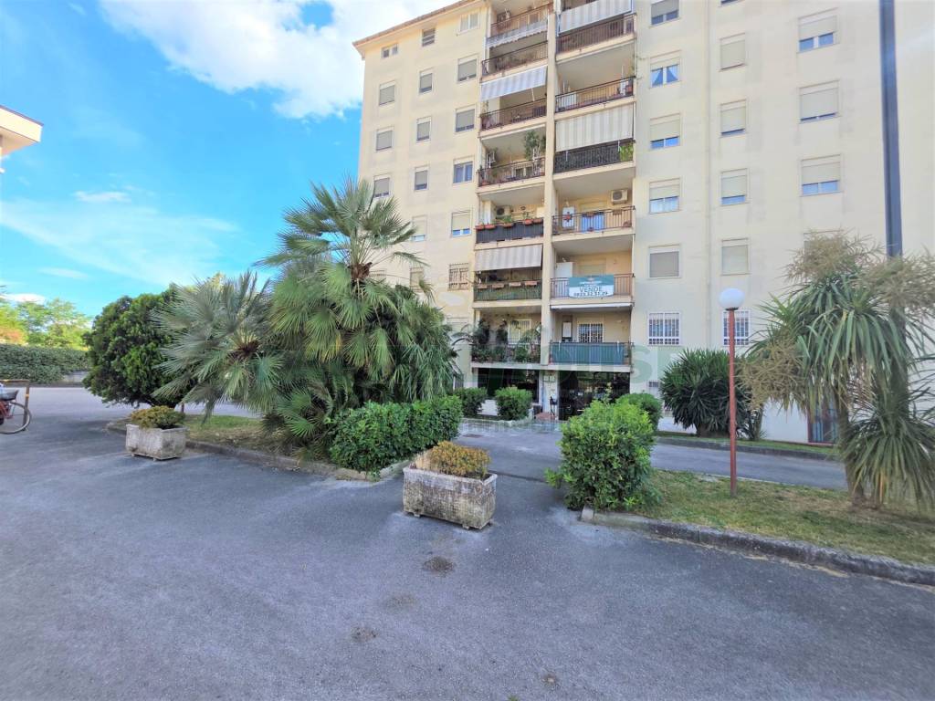 Vendita Appartamento Caserta. Quadrilocale in piazza Giuseppe Ungaretti ...