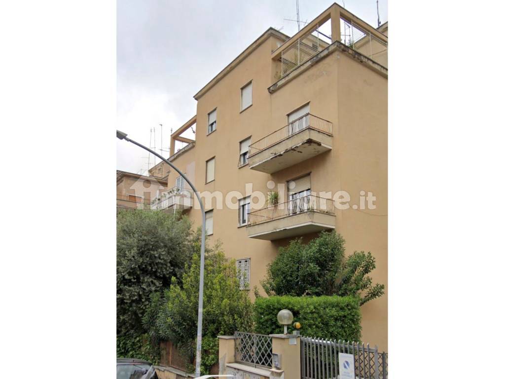 Affitto Attico in via Trionfale 8229 Roma. Buono stato, con terrazza ...