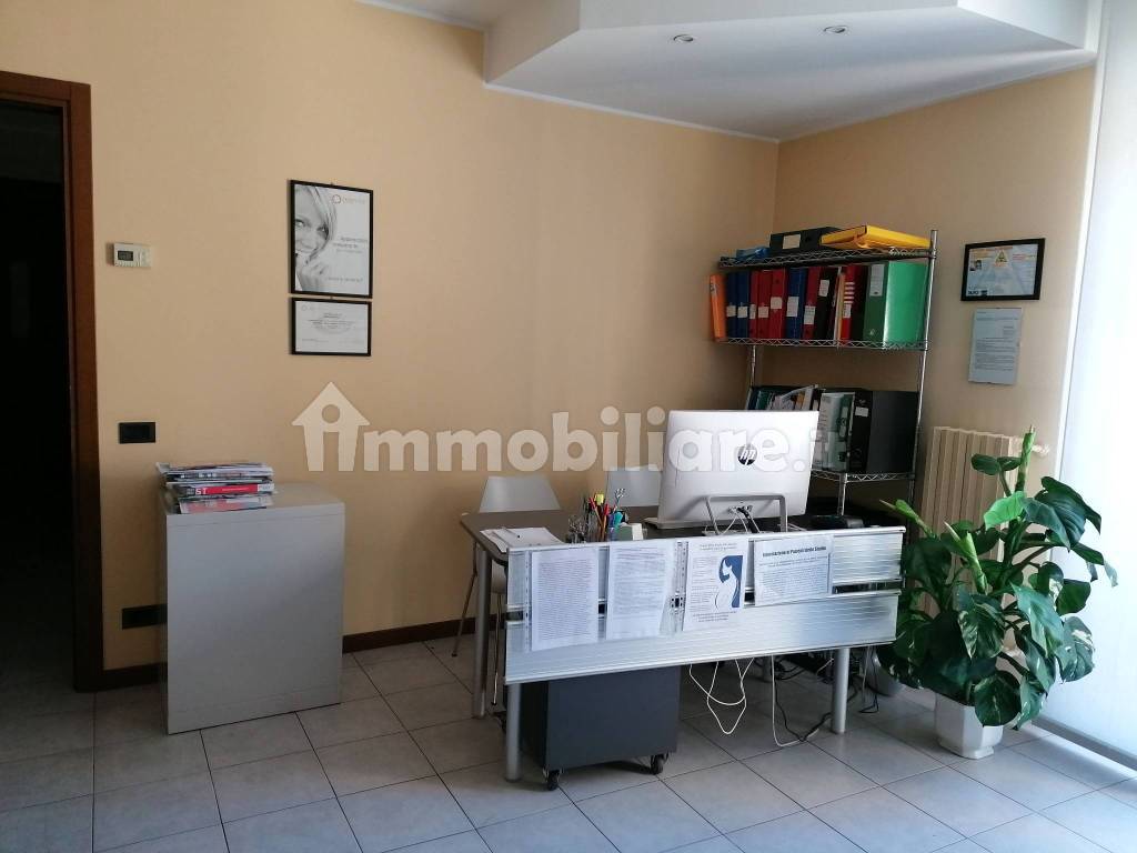 Ufficio - Studio via Raffaello Sanzio 15, Lecco, Rif. 121169292 - Immobiliare.it