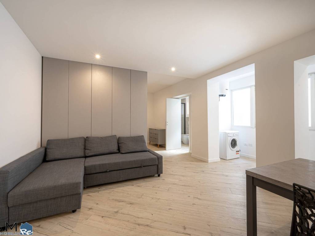 Rent Apartment Trieste. 1-bedroom flat in via Imbriani 10. Excellent ...