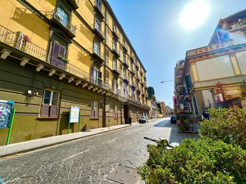 Sale Apartment Naples. 3-room flat in via Francesco Crispi 72. New ...