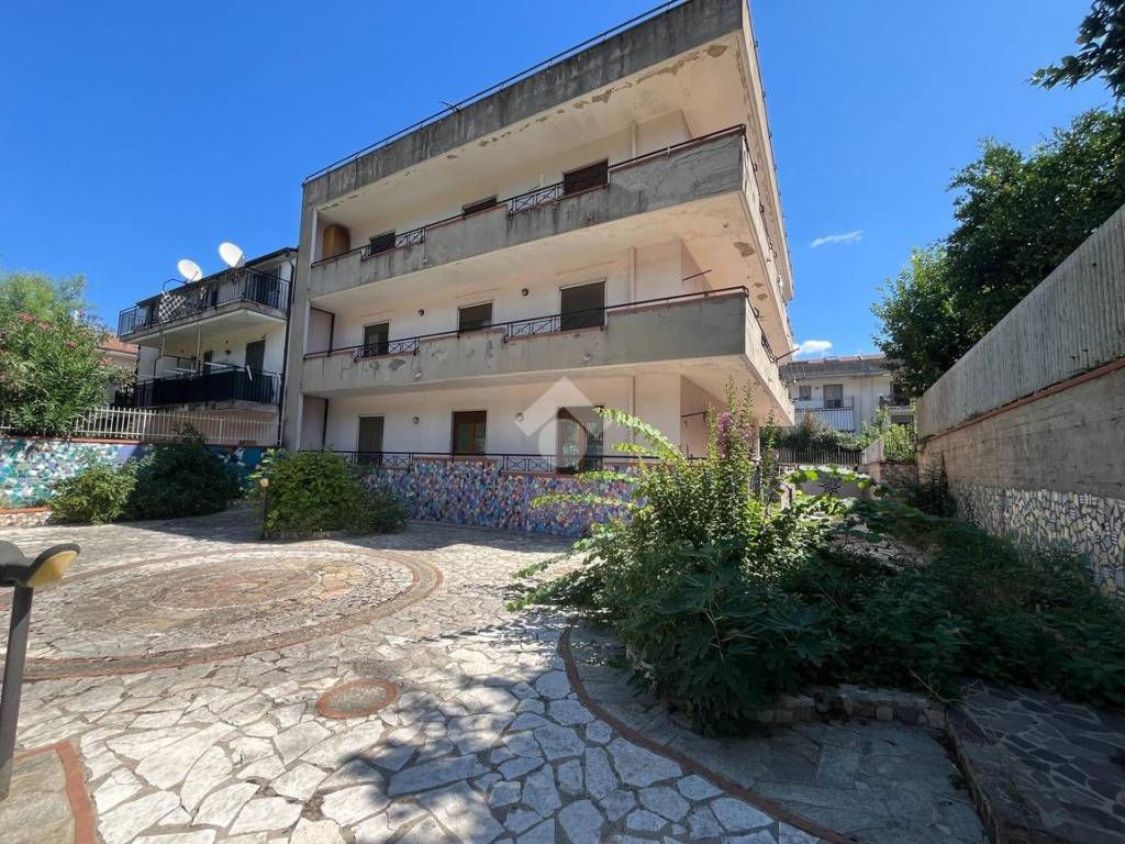 Vendita Appartamento Baronissi. Quadrilocale in via D. Cirillo 62 ...