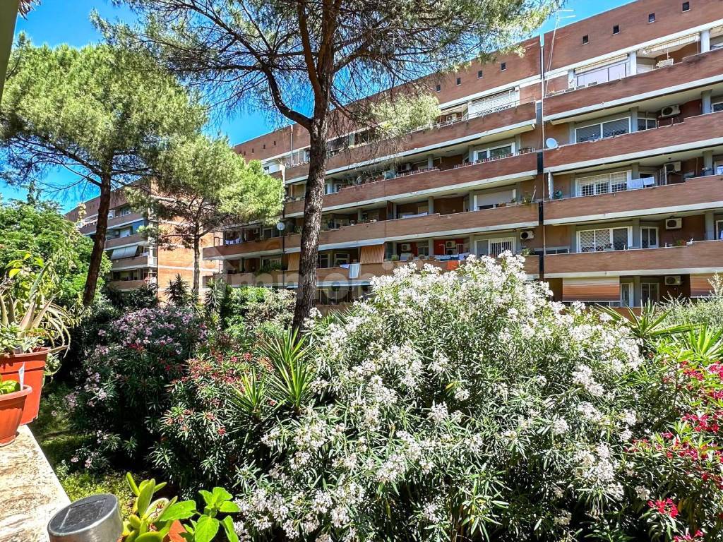 Vendita Appartamento Roma. Quadrilocale in via Generale Gustavo Fara ...