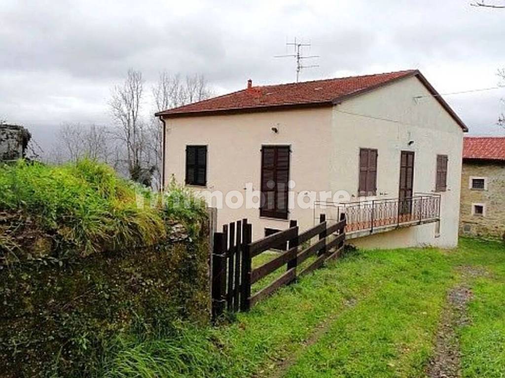 Vendita Villa unifamiliare in Boceda Mulazzo. Buono stato, con terrazza ...