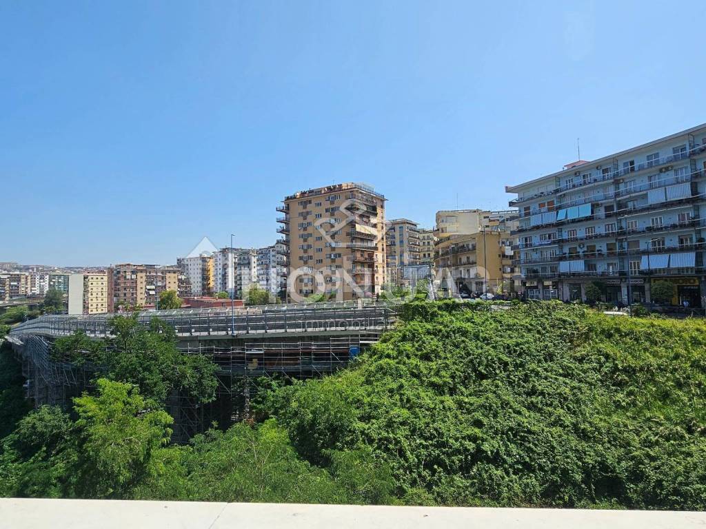 Affitto Appartamento Napoli. Bilocale in via Francesco Cilea 240. Buono ...