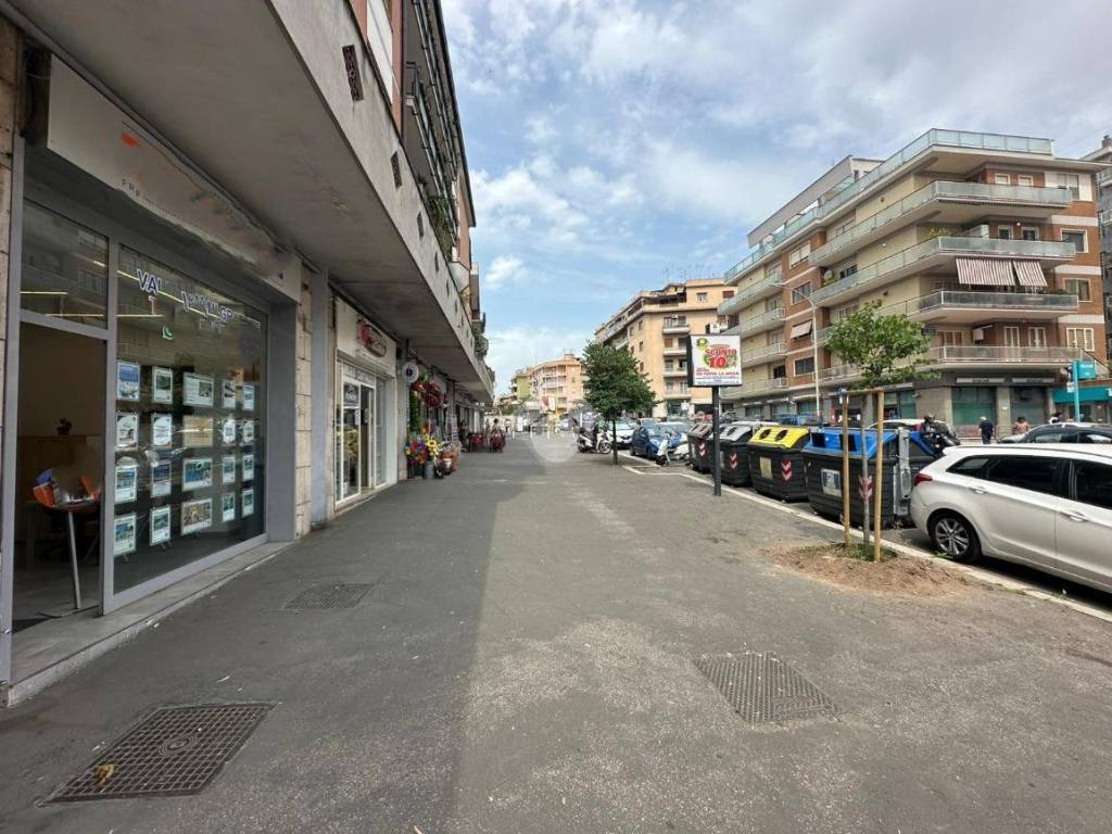 Locale commerciale via Boccea 239, Roma, Rif. 121238698 - Immobiliare.it