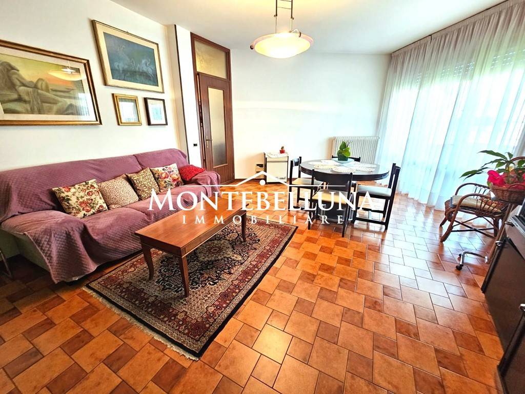 Vendita Appartamento in via Roma 35. Montebelluna. Ottimo stato, piano ...