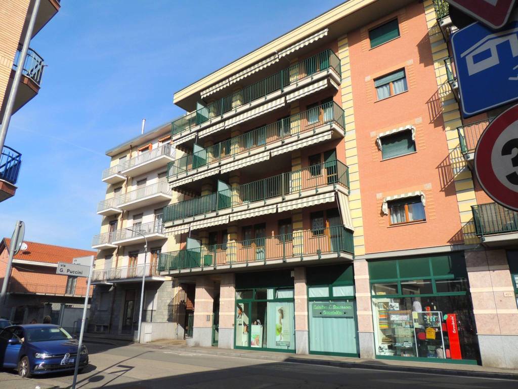 Vendita Appartamento Collegno. Bilocale in via Roma 44. Buono stato ...