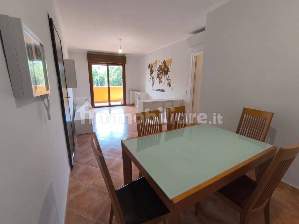 Affitto Appartamento Roma. Trilocale in via Domenico Modugno. Ottimo ...