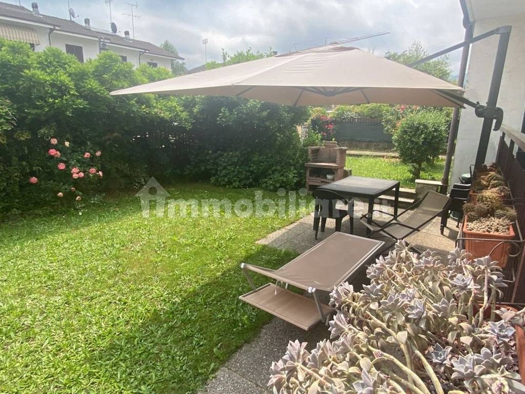 Vendita Appartamento in via Sergente Felice Ugues. Boves. Buono stato ...