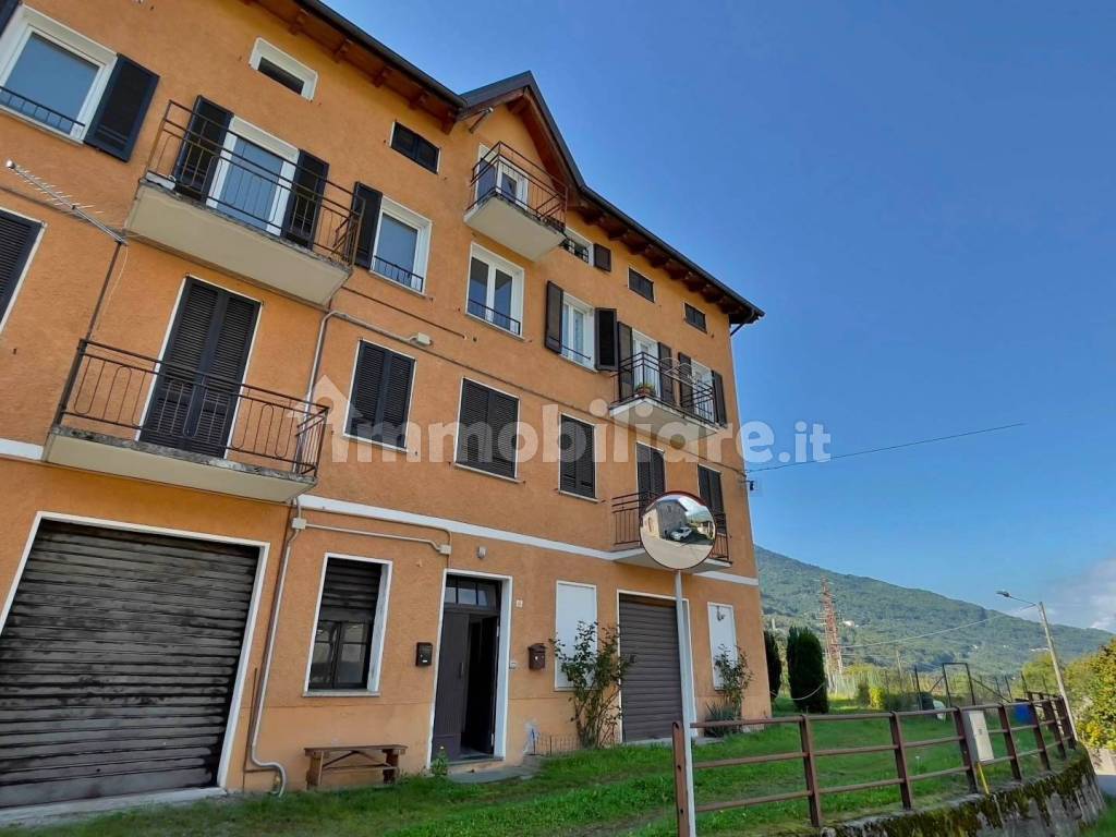 Vendita Appartamento Teglio. Quadrilocale in via Margattoni. Buono ...