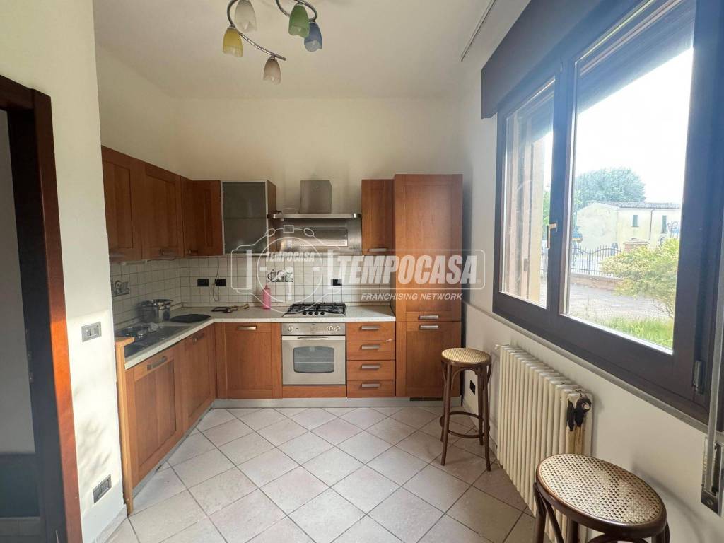 Vendita Terratetto unifamiliare in via Giotto 4 Rovigo. Buono stato, posto auto, con terrazza ...