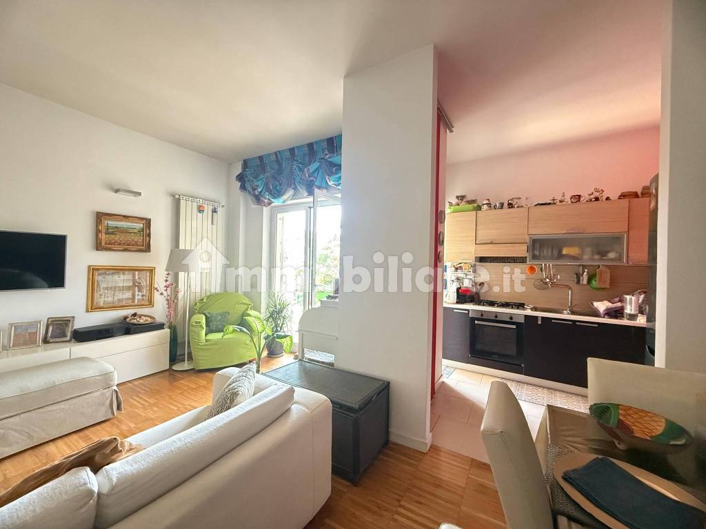 Vendita Appartamento Napoli. Trilocale in via Matteo Renato Imbriani. Ottimo stato, primo piano ...