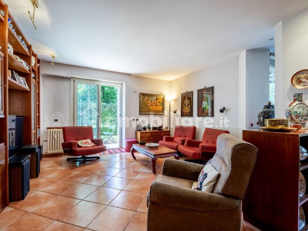 Vendita Appartamento Roma. Trilocale in via Agostino Bassi. Buono stato ...