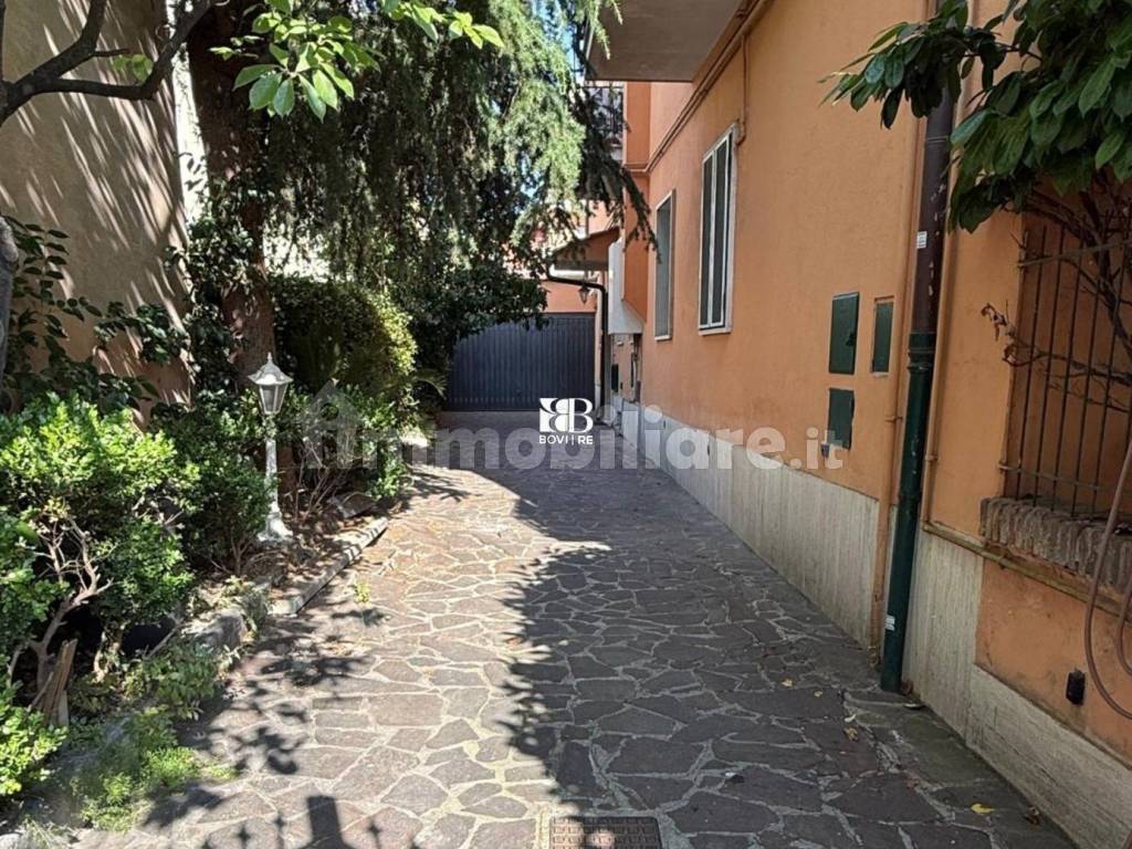 Vendita Appartamento Roma. Bilocale in via del Forte Boccea. Ottimo ...