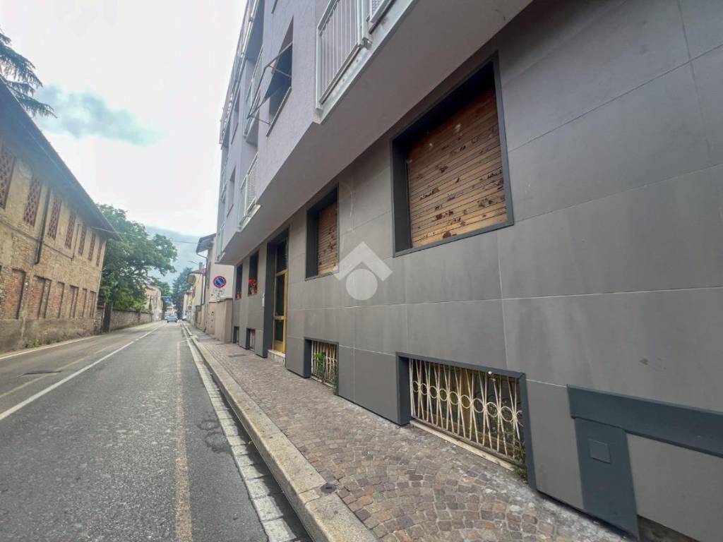 Ufficio - Studio via Camillo Benso Cavour 39, Mariano Comense, Rif. 121320742 - Immobiliare.it