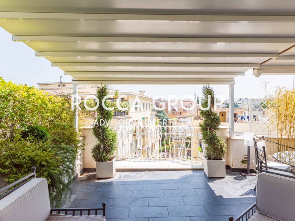 Affitto Attico in via Archimede Roma. Ottimo stato, posto auto, con ...