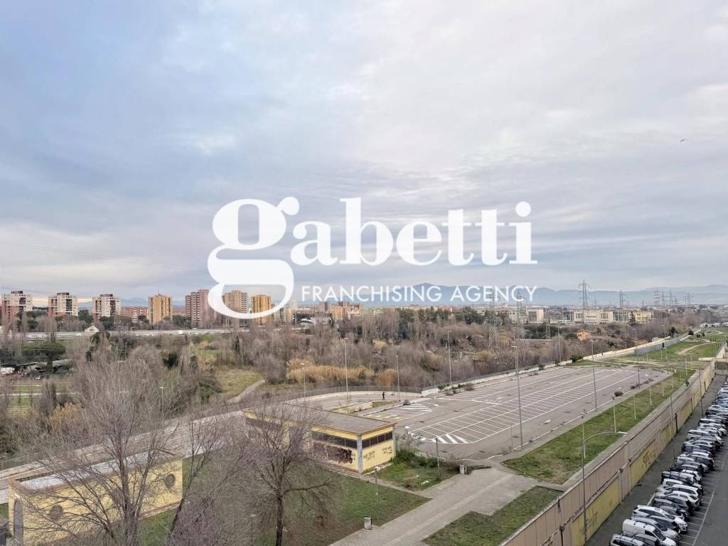 Vendita Appartamento in via Pisino 99. Roma. Da ristrutturare, quinto ...