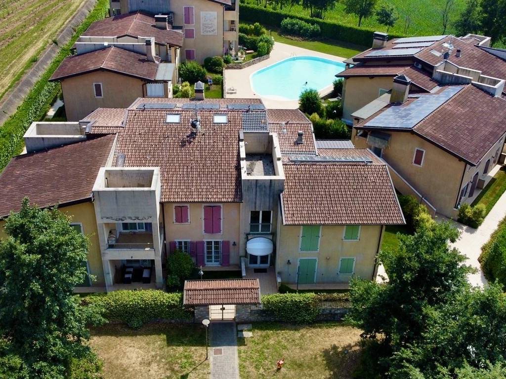 Vendita Appartamento Lonato del Garda. Trilocale in via Bettola. Ottimo stato, piano terra ...