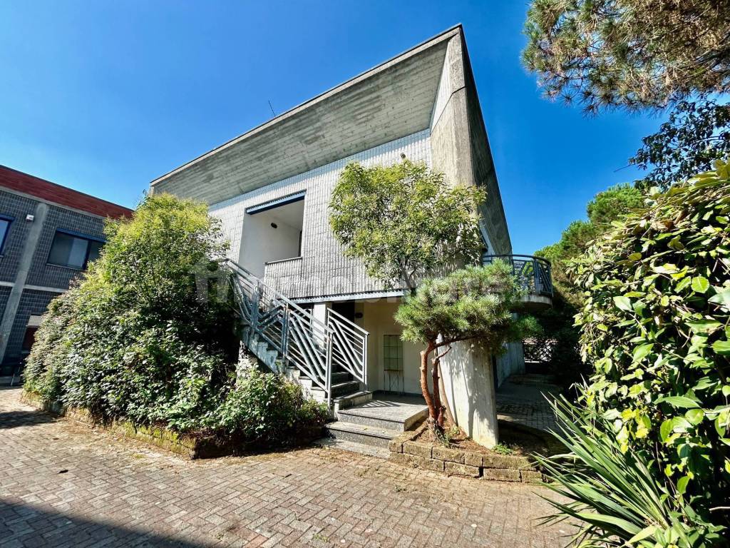 Palazzo - Edificio via Guglielmo Marconi, Vermezzo con Zelo, Rif ...