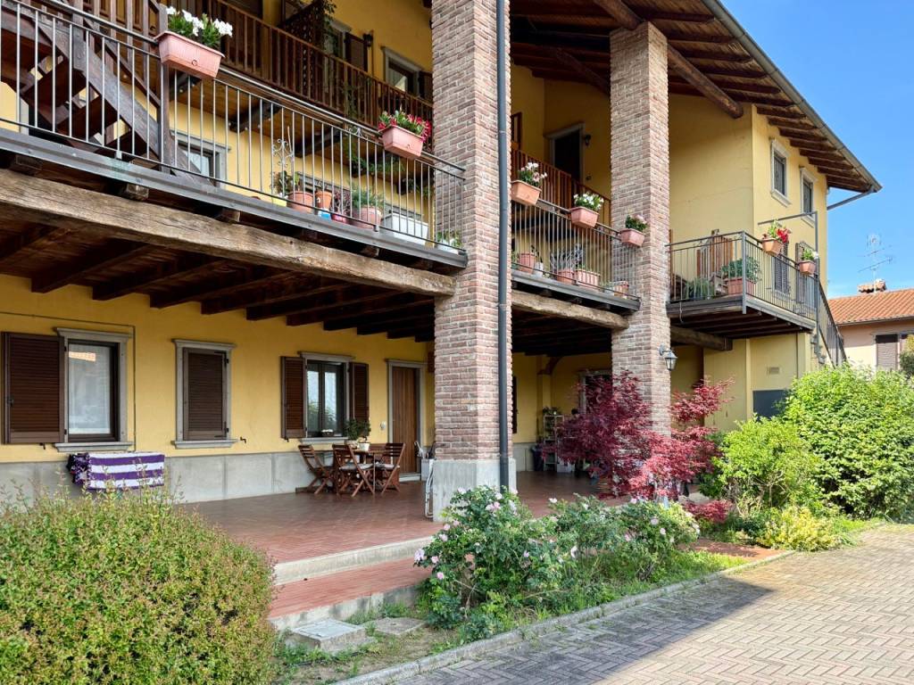 Vendita Appartamento Camparada. Quadrilocale in via Cascina Valmora , 3 ...