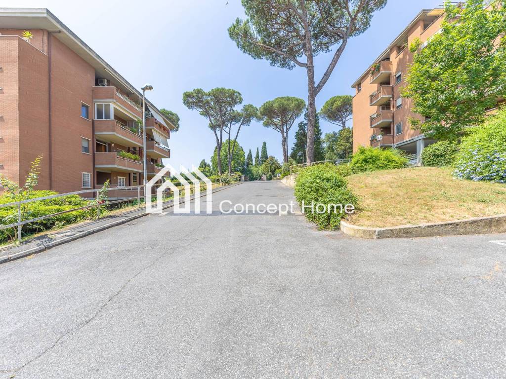 Rent Apartment Rome. 4-room flat in via Cassia 1110. Excellent ...