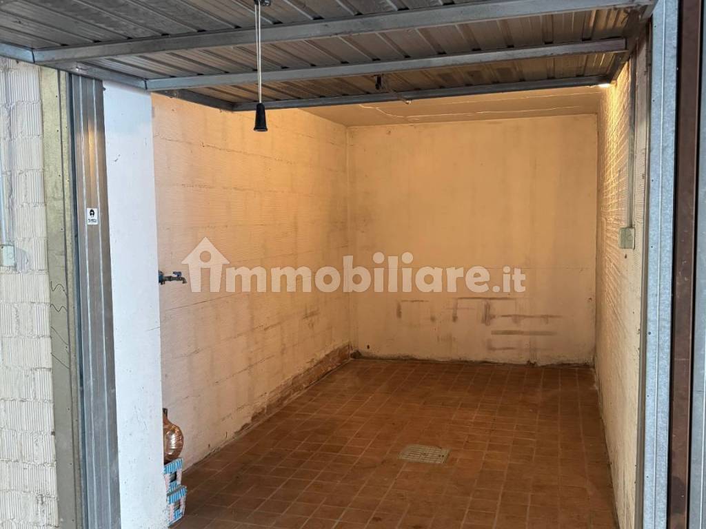 Garage - Box via della Salute 1, Bologna, Rif. 121460056 - Immobiliare.it