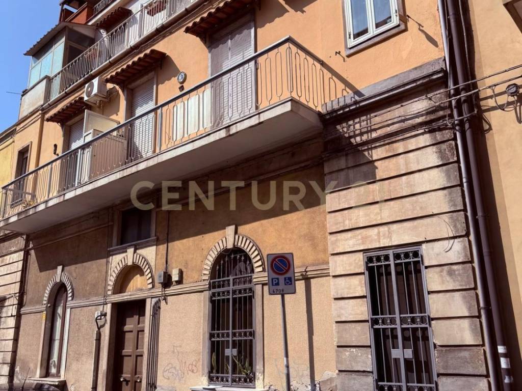 Vendita Appartamento Catania. Trilocale in via Giuseppe Borrello 99 ...