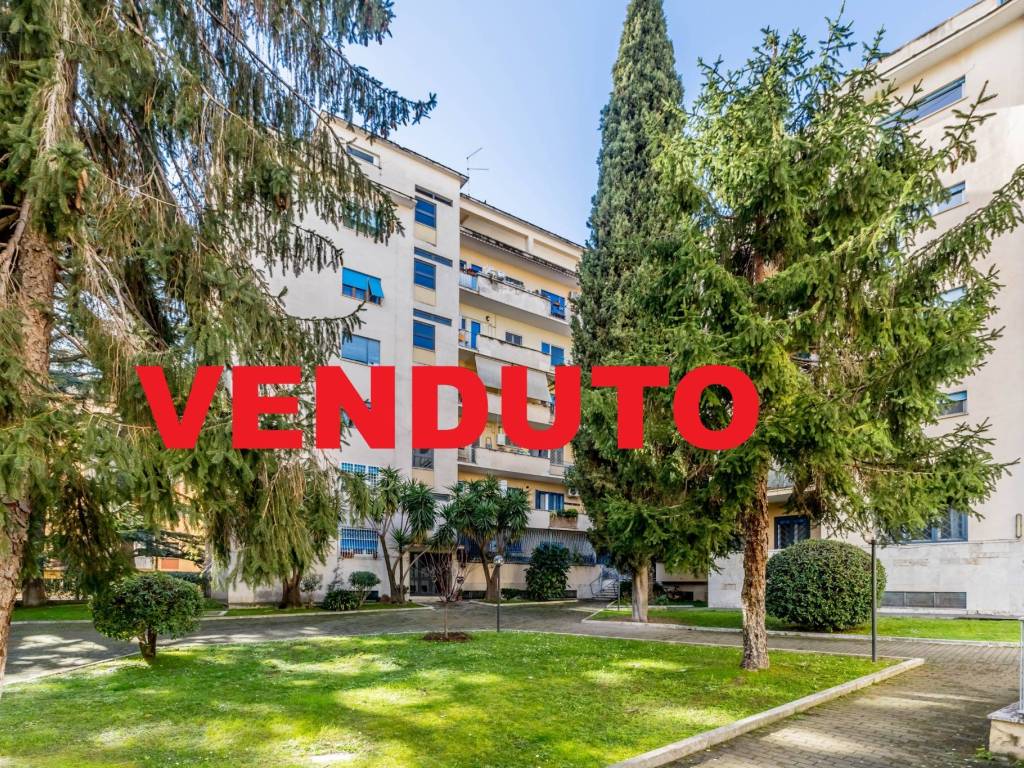 Vendita Appartamento Roma. Trilocale in via Nicola Spedalieri. Ottimo ...