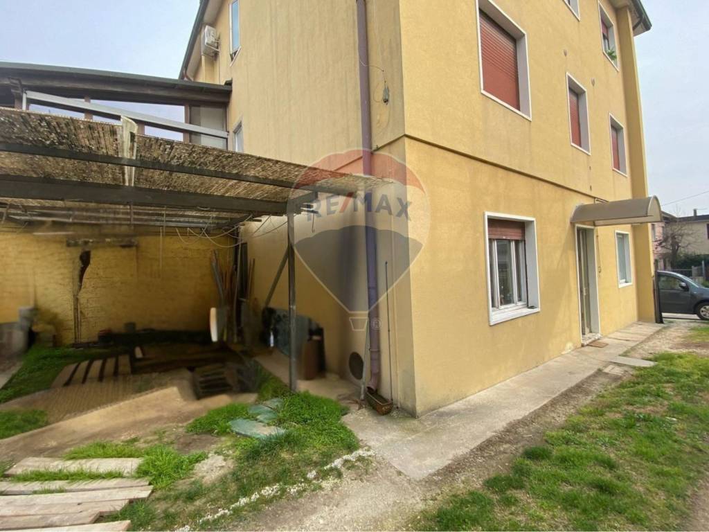 Vendita Appartamento Longare. Trilocale in via colombina 1. Da ...