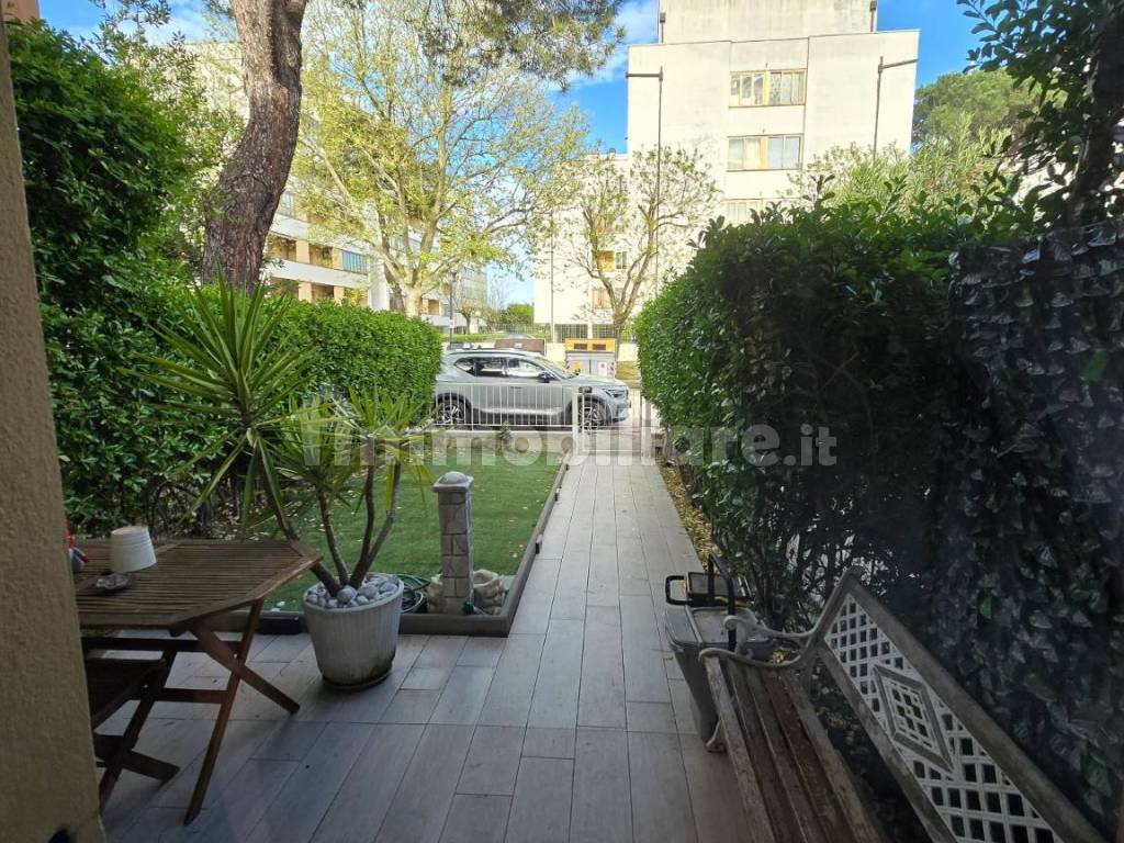 Vendita Villa a schiera in viale Michelangelo Ravenna. Ottimo stato, con balcone, riscaldamento ...