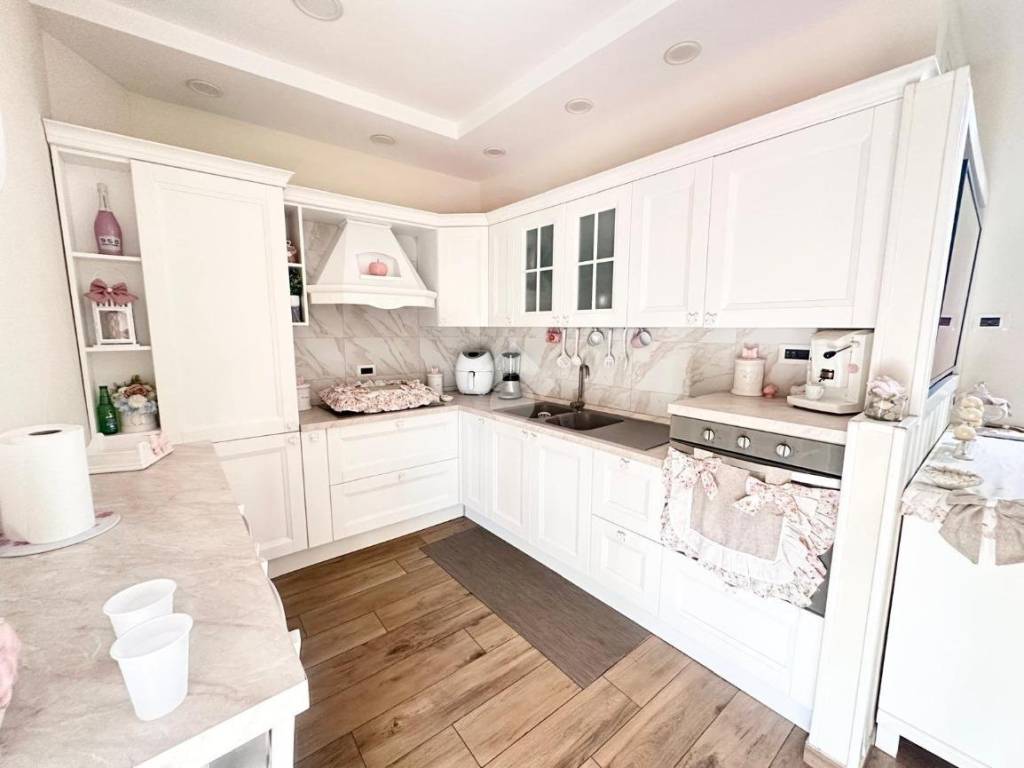 Vendita Appartamento Casoria. Bilocale in via Enrico Toti 28. Ottimo stato, quinto piano, con ...