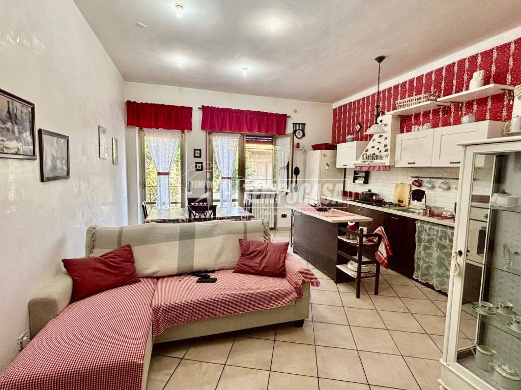 Vendita Appartamento Pescara. Trilocale in via San Donato. Buono stato, primo piano, con balcone ...