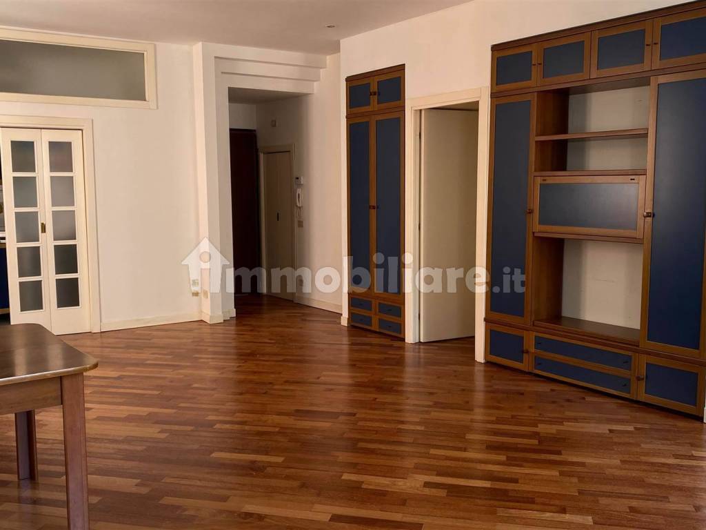 Affitto Appartamento Modena. Ottimo stato, riscaldamento autonomo, rif ...