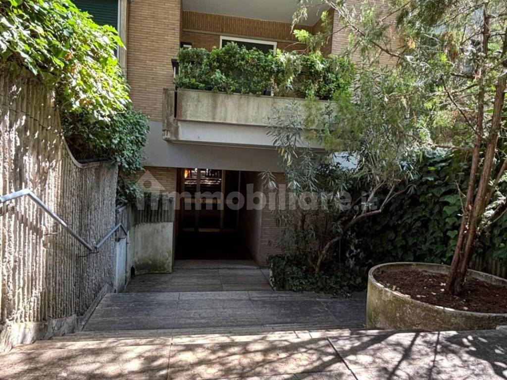 Affitto Appartamento Roma. Bilocale in via della Farnesina 269. Buono ...