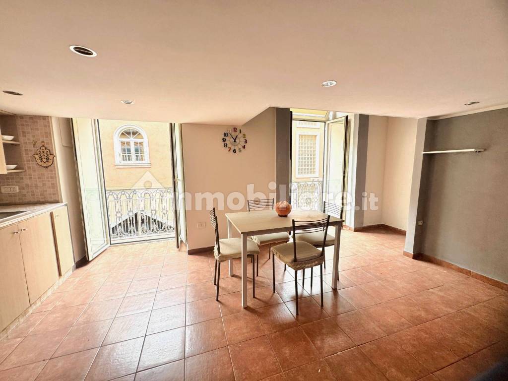 Affitto Appartamento Napoli. Bilocale in via Fra' Gregorio Carafa 23 ...