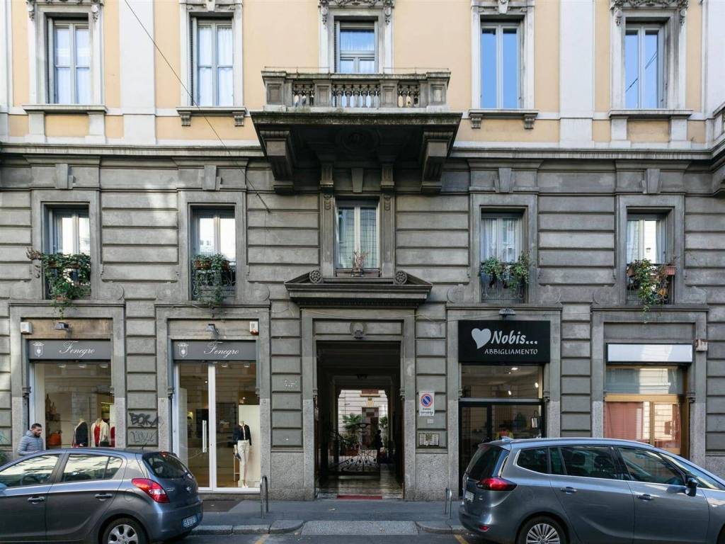 Affitto Appartamento Milano. Quadrilocale in via Spartaco 8. Buono ...