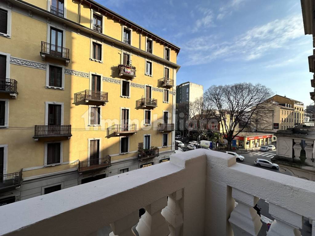 Affitto Appartamento Milano. Trilocale in via Spartaco 38. Secondo ...