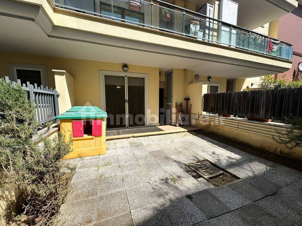 Vendita Appartamento Fiumicino. Bilocale in via Atrani. Buono stato ...
