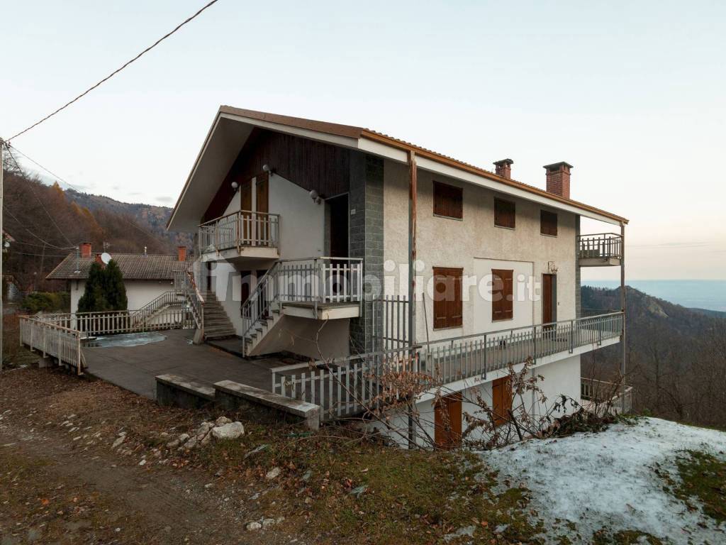 Vendita Appartamento in villa in frazione Sant'Anna, Snc Roccabruna ...