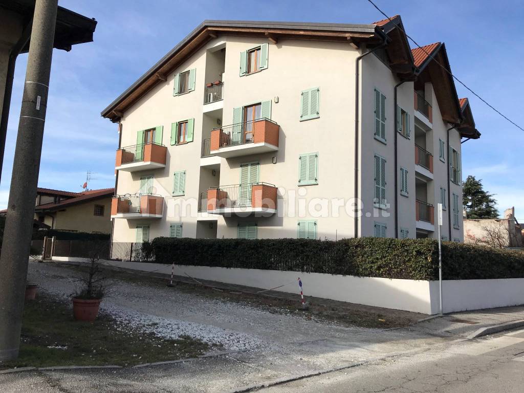 Vendita Appartamento Ispra. Bilocale in via Alessandro Volta 70. Ottimo ...