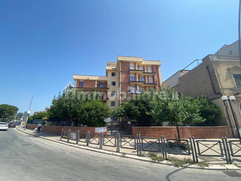 Vendita Appartamento San Severo. Quadrilocale in viale Checchia Rispoli ...