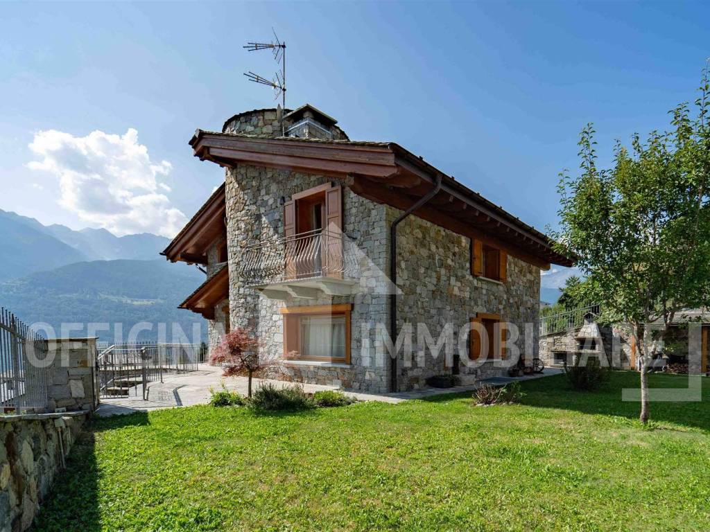 Vendita Villa unifamiliare in via Roma 44/b Teglio. Ottimo stato, posto ...