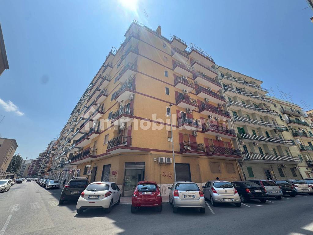 Vendita Appartamento Taranto. Trilocale in via Sardegna 2. Da ...